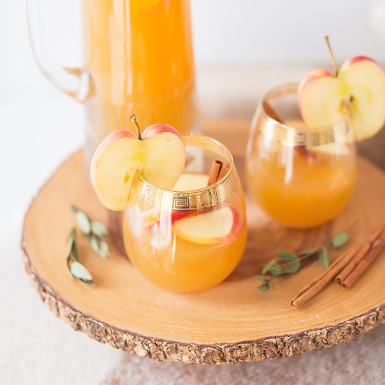LATE HARVEST SPICED APPLE SANGRIA - JustineCelina