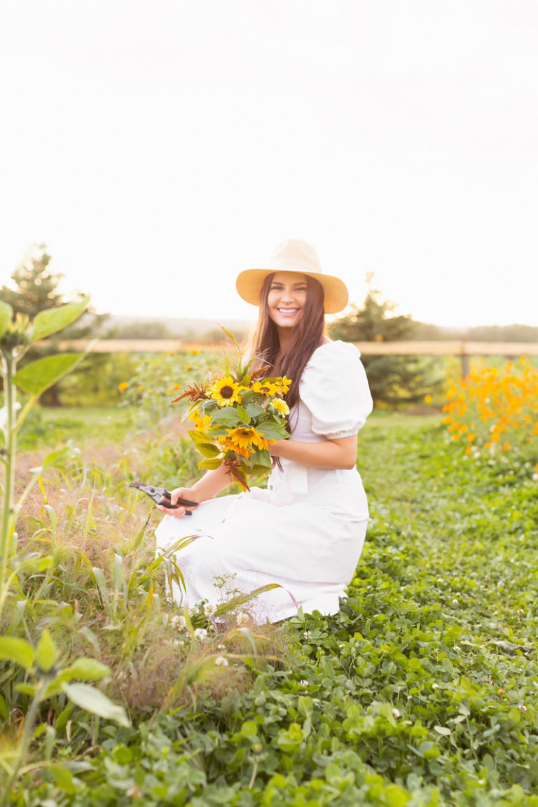 A GUIDE TO BOWDEN SUNMAZE & EAGLE CREEK FARMS - JustineCelina